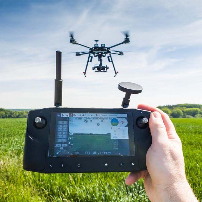 TAG-E controller and geotagger for ILX-LR1 | The best camera remote ...